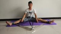 一字马横叉开胯韧带拉伸器使用教学方法
