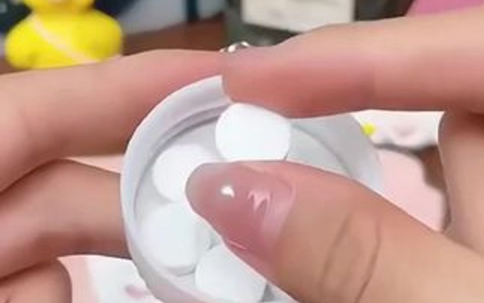 次氯酸消毒片,现在家庭必备的!容易保存实用方便!