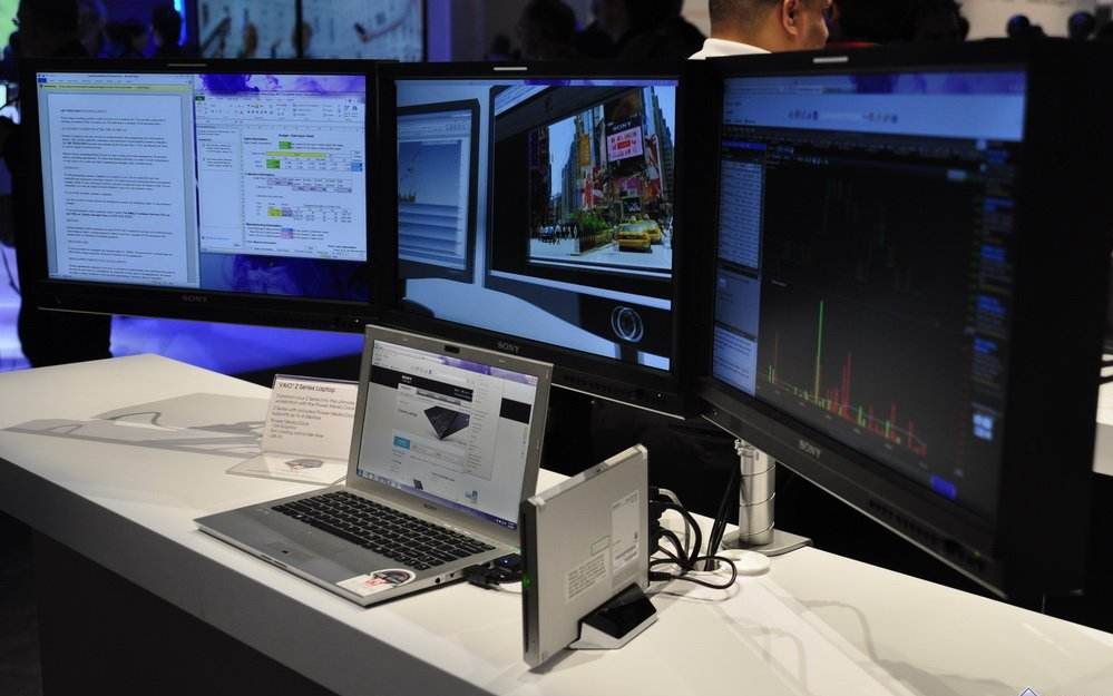 屏幕不够大?教你电脑接双屏幕