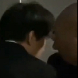 迪玛希的第三个喉结 