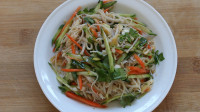 家常凉拌金针菇的做法,不用去饭店,自己在家就能做出美味!