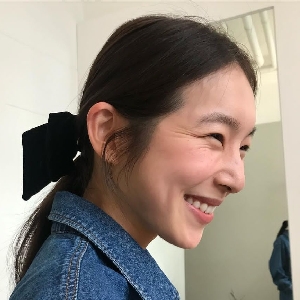 尘埃Yee 