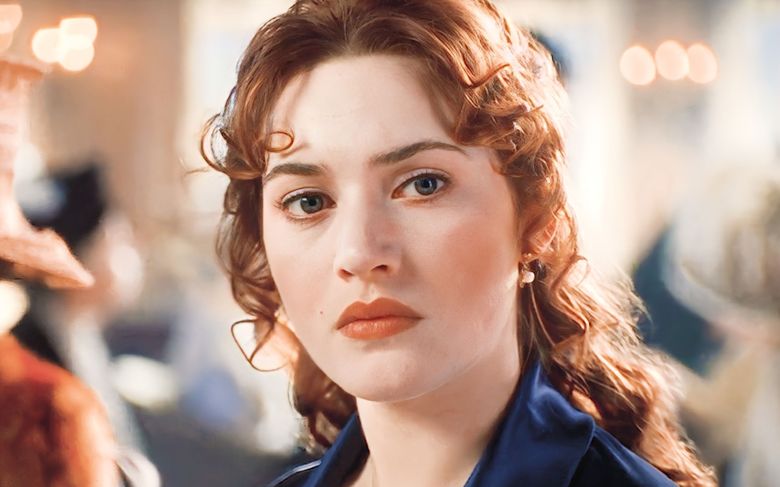 “她走在美的光彩中,象夜晚,皎洁无云而且繁星漫天”-《泰坦尼克号》