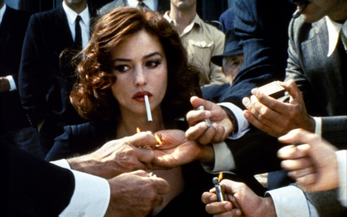 一部关于人性与贪欲的电影,内容大胆又肮脏,看完久久无法平静