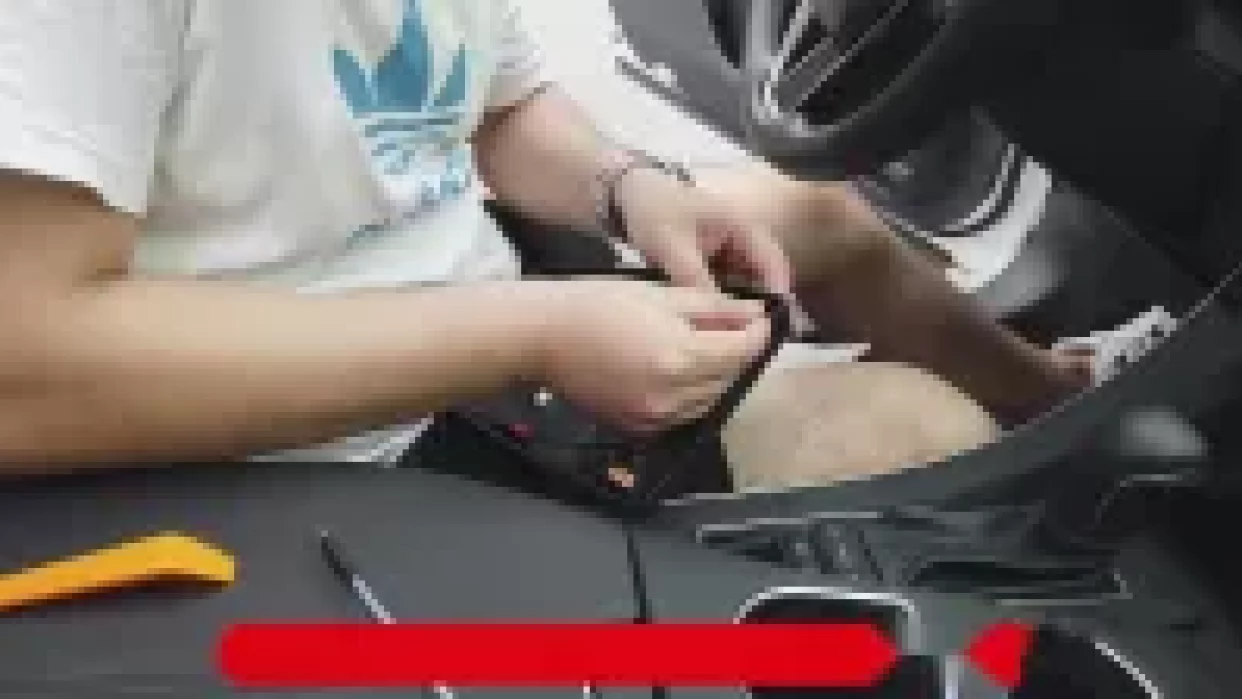 亚洲龙行车记录仪安装视频