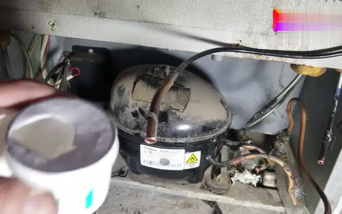 西门子冰箱冷藏室排水孔堵塞怎么办￥《,也不是什么大事,也不至于...