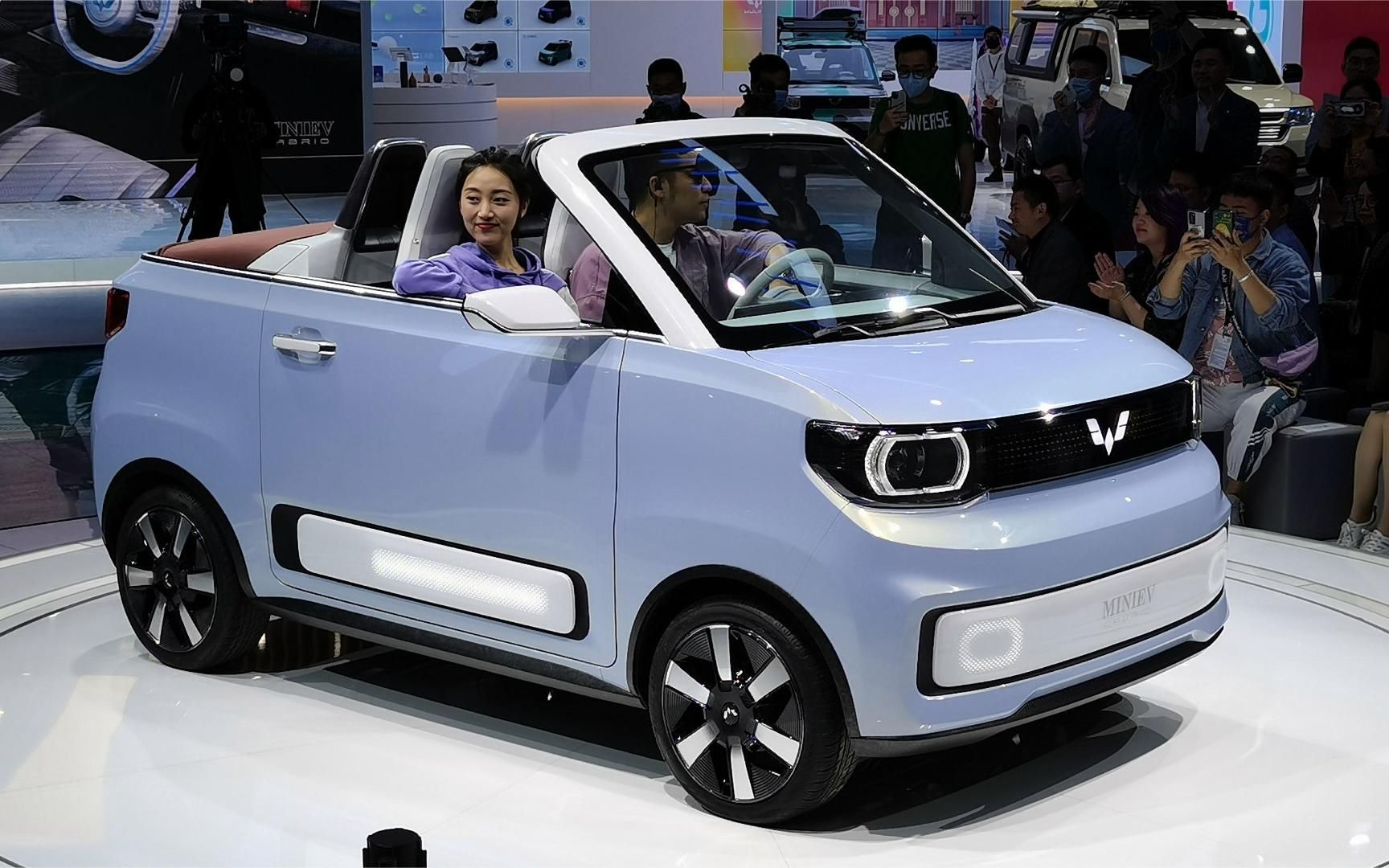 9万起!全新MINI EV敞篷版亮相,配自动敞篷+280公里续航