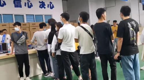 为什么现在的毕业生都找不到工作而又不想进厂,这到底是什么原因