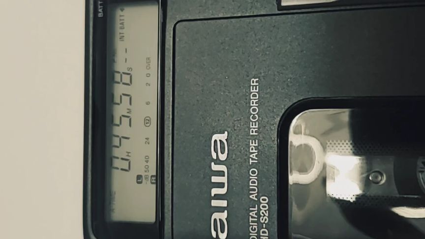 非常漂亮的一款DAT磁带随身听 音质比CD好 非常好听