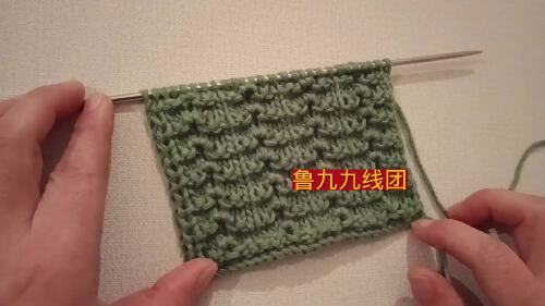 此款花样还真是不多见用来编织男士毛衣真是出奇的帅气
