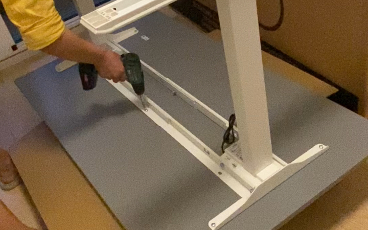 升降桌-极简主义办公桌