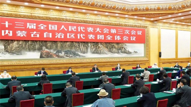 习近平参加内蒙古代表团审议