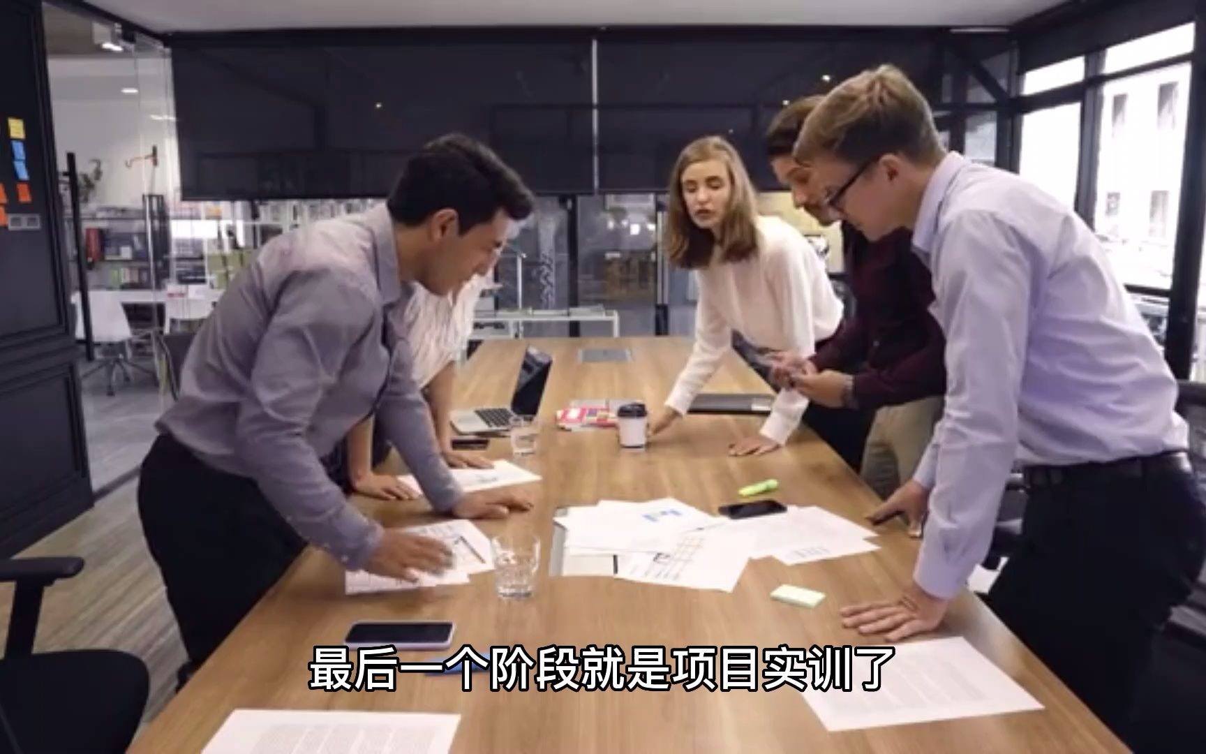 南阳市区怎么学好平面设计平面设计培训班在哪里后期的前景怎么样