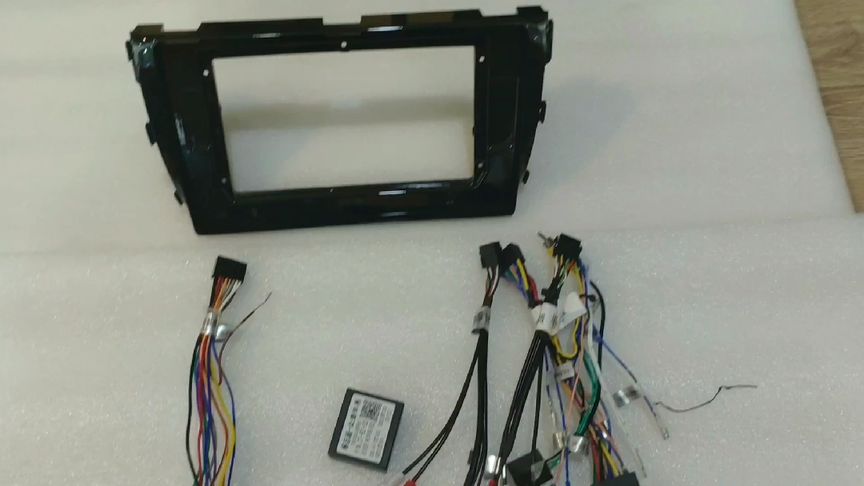 众泰T600大屏导航接线示意图,框线资料库