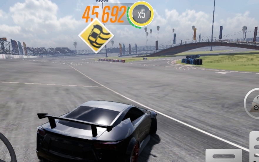 【carX漂移赛车2】 看我今天发现了什么宝藏游戏?