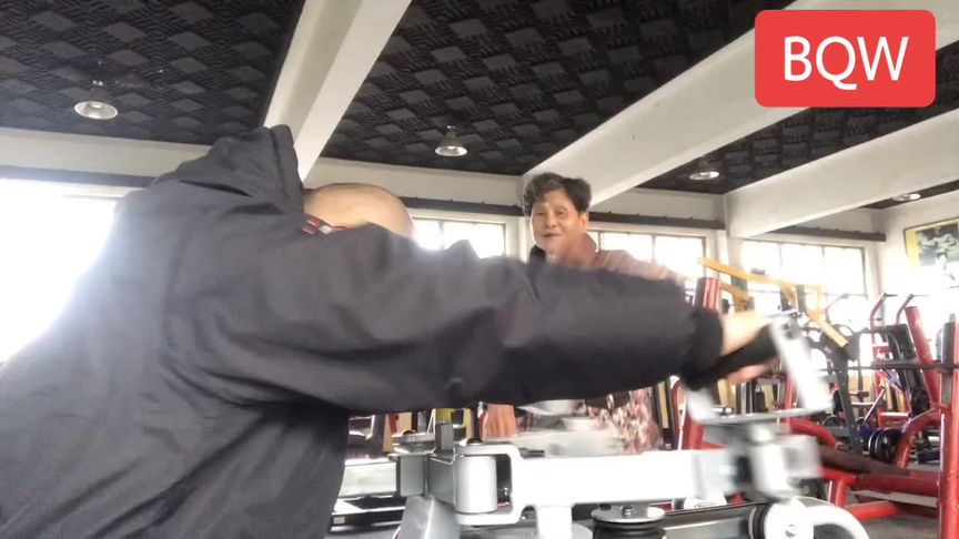 #健身 这里不仅是健身器材还是医疗运动设施ߑ