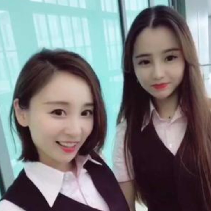 银行小姐姐要上天 