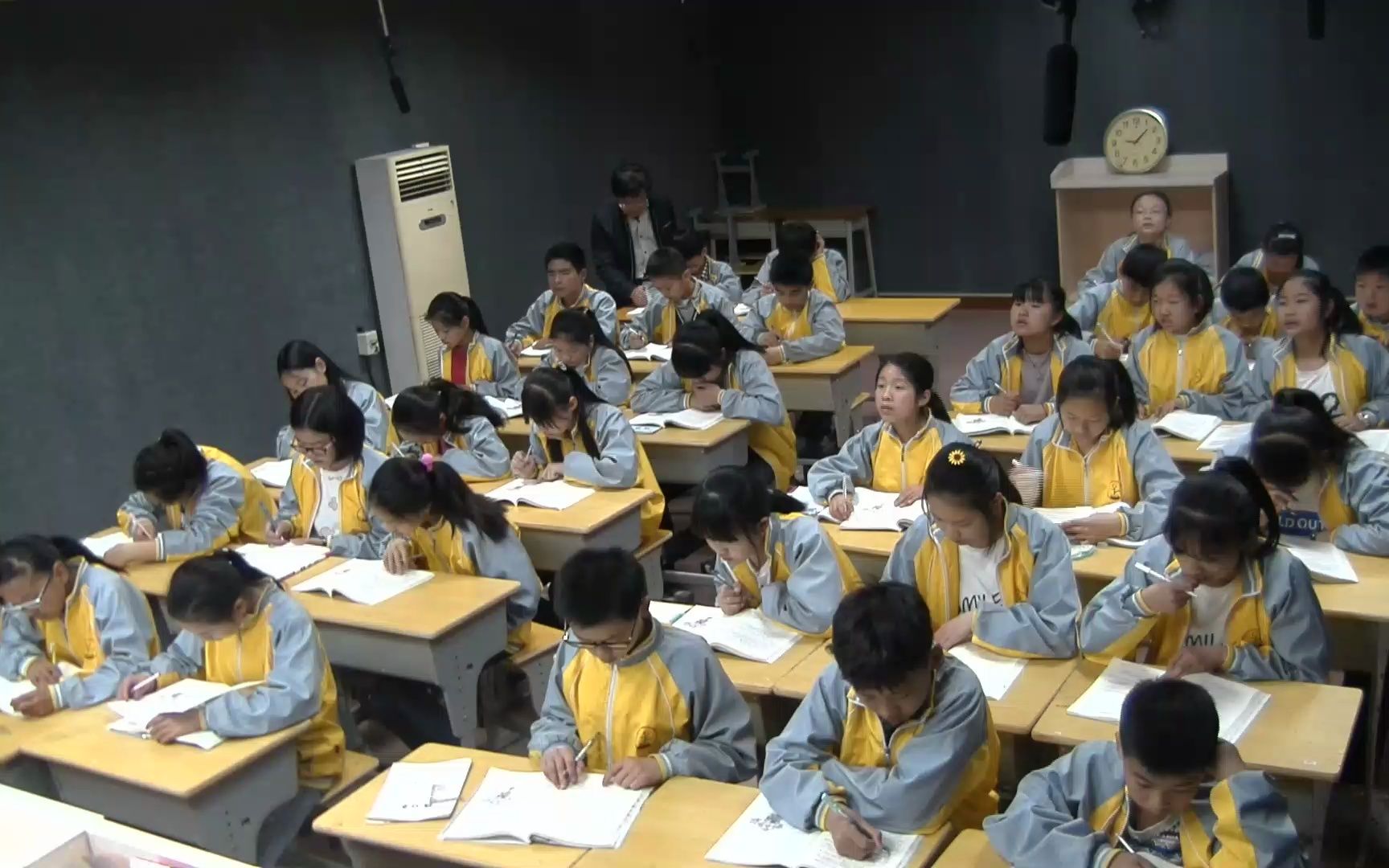 七下:《驿路梨花》(含课件教案) 名师优质公开课 教学实录 初中语文 部...