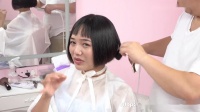 美女剃光BOB