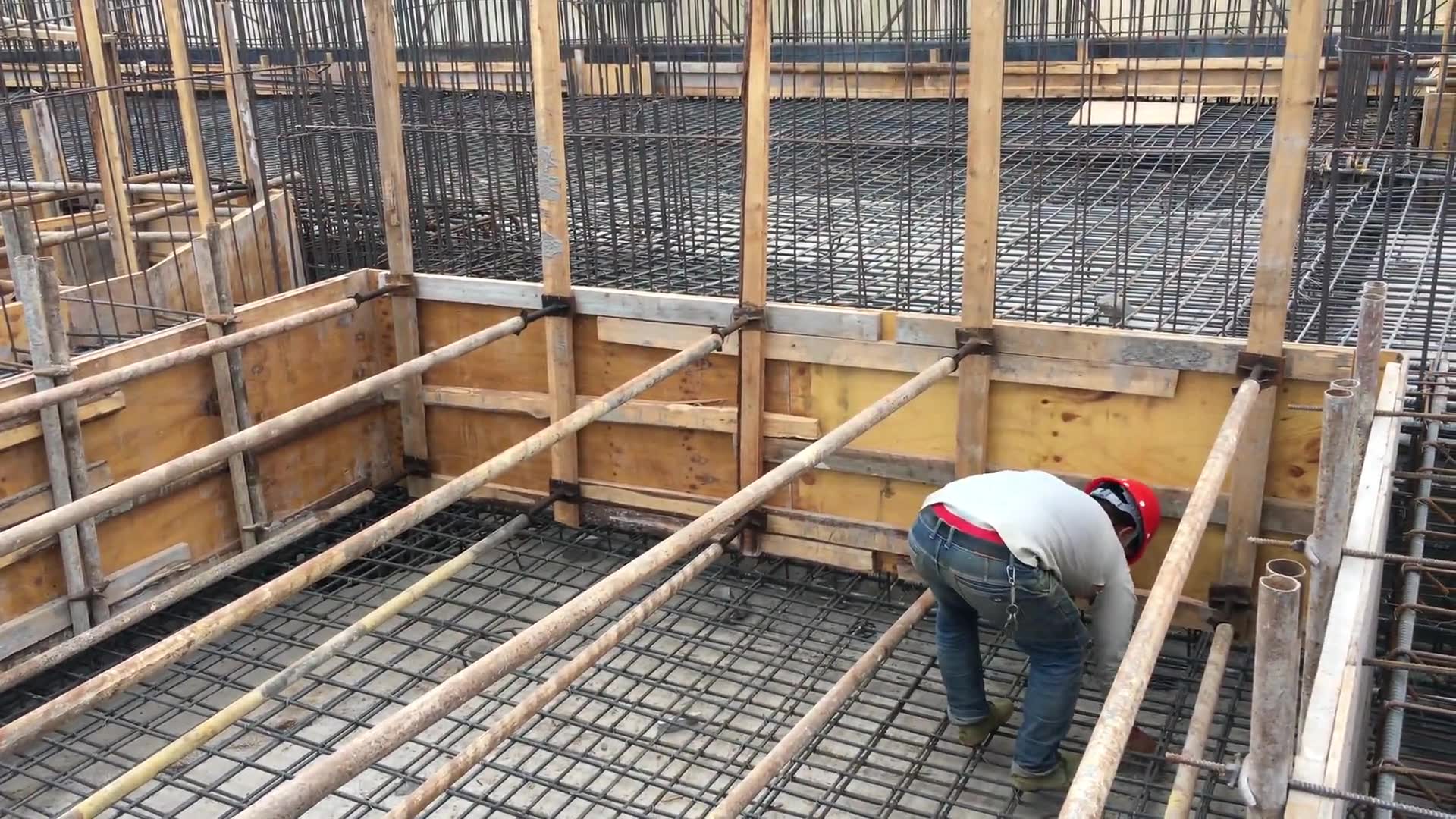 模板工程施工技术交底