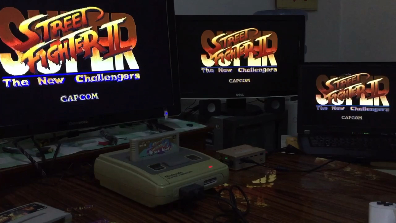 超级街头霸王2 sfc超任原装机原装卡 对比硬解机和pc模拟器snes9×