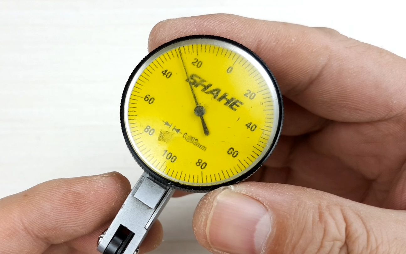 测量精度0.002mm,拆解杠杆千分表,看它高精度测量的原理是什么