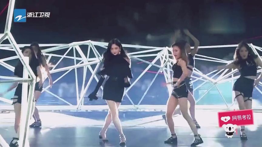 美女舞台唱跳表演一首《Getit》歌声优美动听,太好听了果断分享