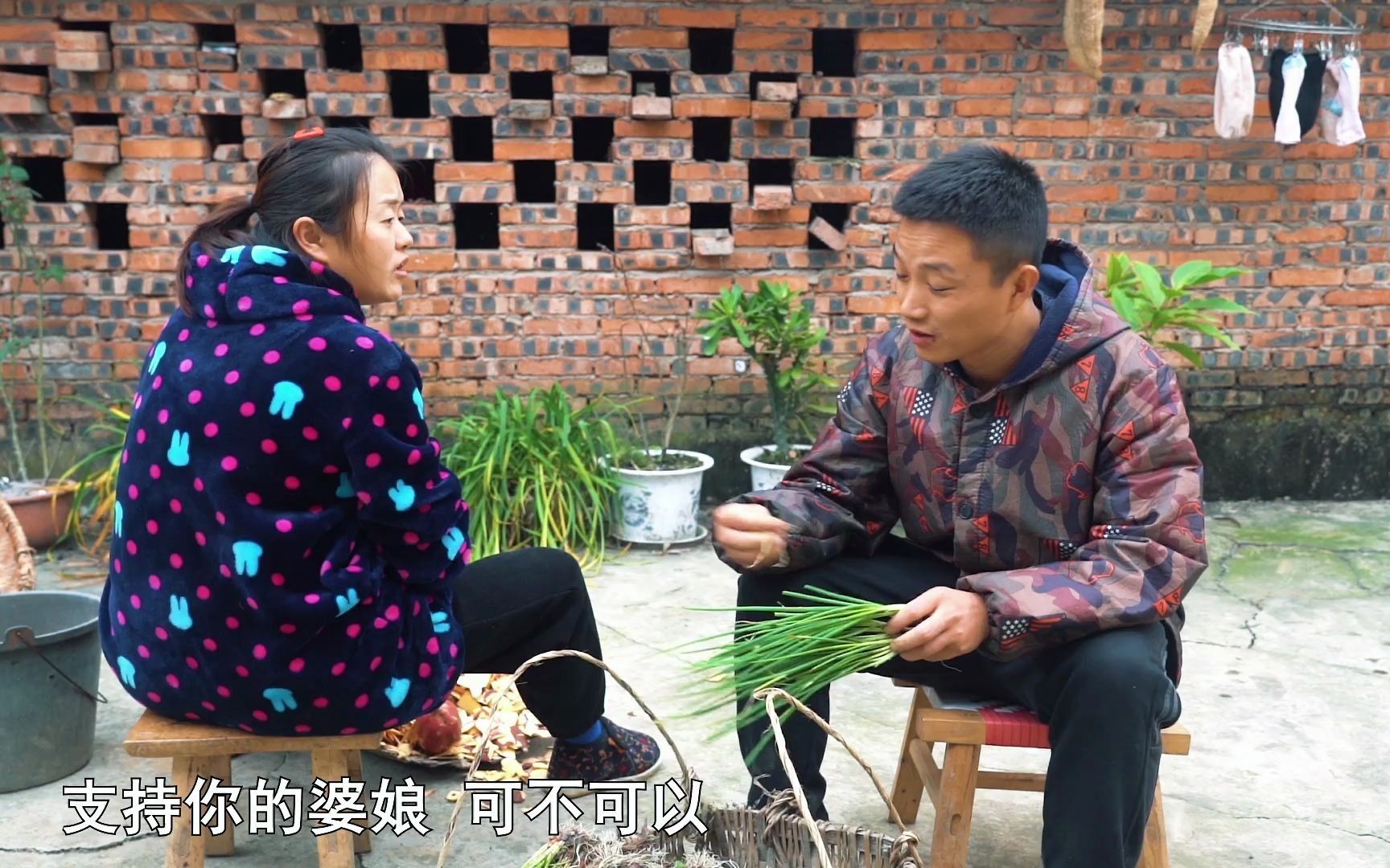 媳妇今天心血来潮做红薯干,简单的美食也需要用心的制作