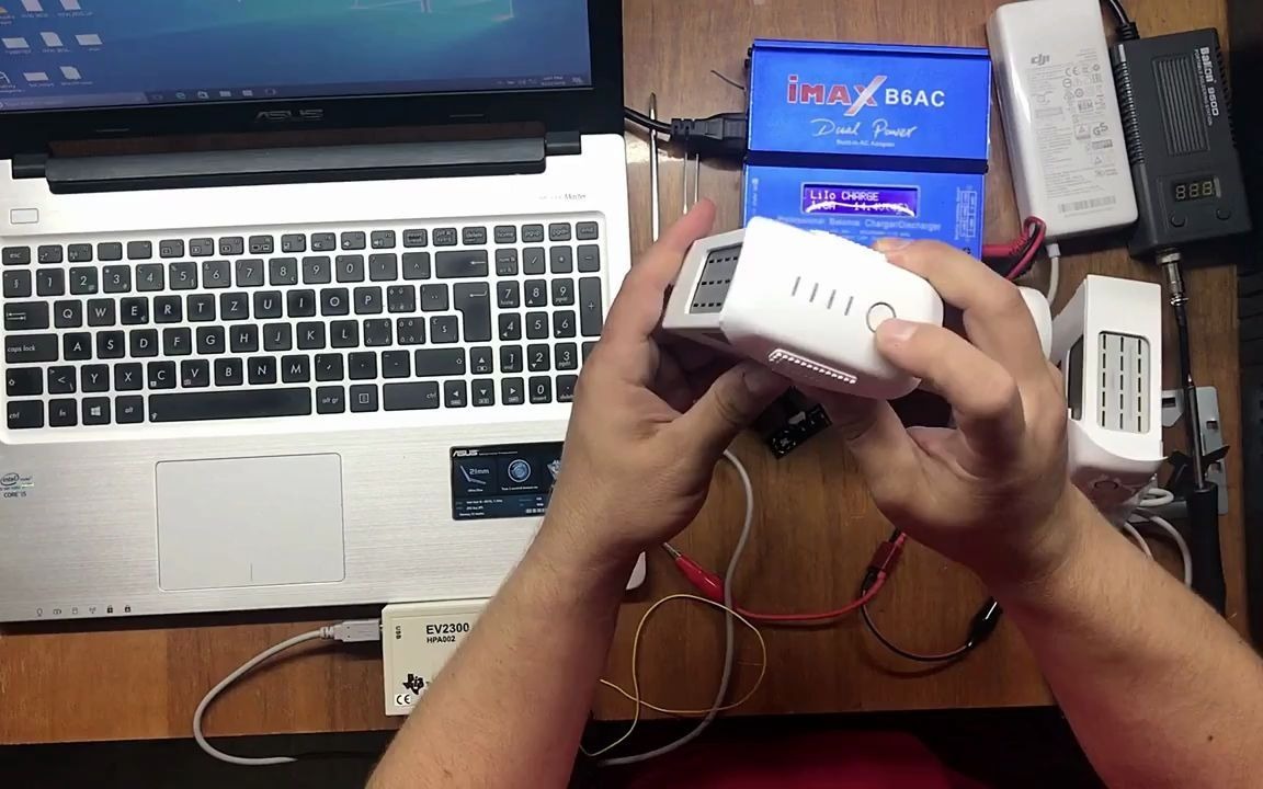 大疆精灵4电池故障维修Battery Phantom 4 Repair (BQ30Z55)