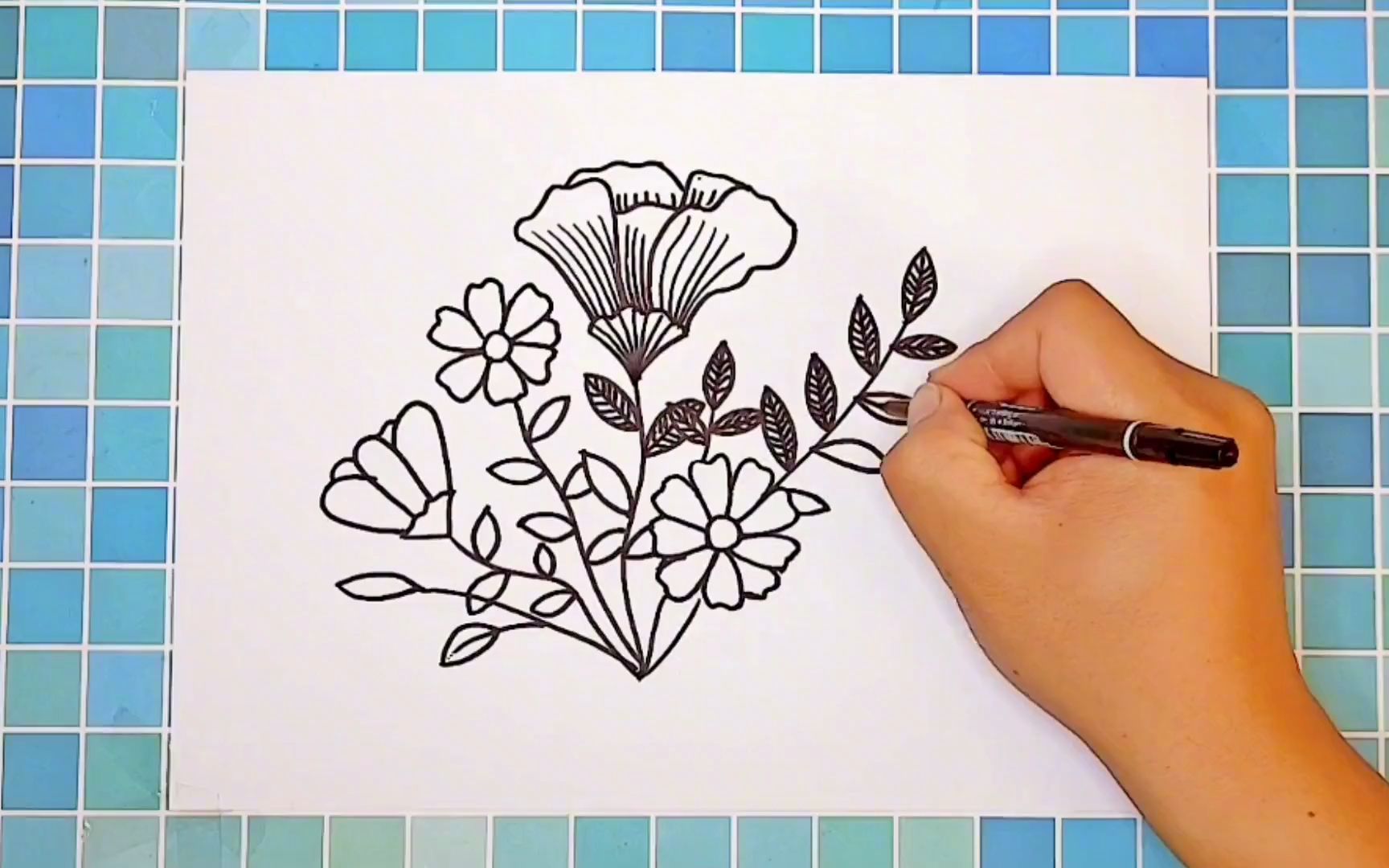 简单易学的花卉线描简笔画教程,学前美术基础练习