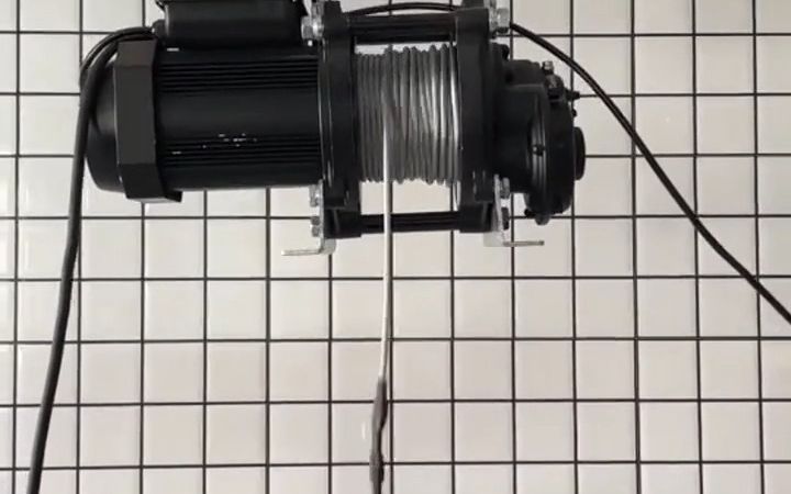 高空作业防坠器,高度可以定制,载重150公斤,1吨,2吨。