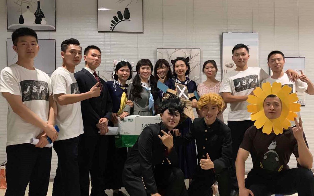 2019级毕业晚会小品表演《毕业联播》——我是大哥大