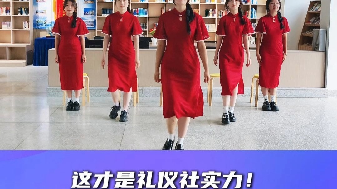 春风化雨润心田,礼仪芬芳满树人——文明礼仪伴我行,弘途的学姐学妹...