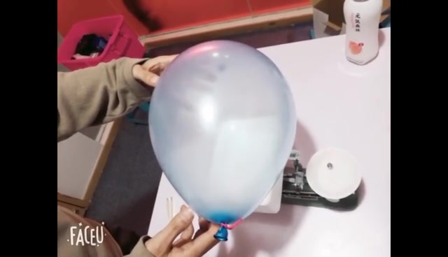 【高途·物理小实验】空气有质量吗?
