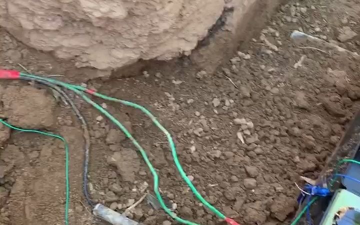 长输石油管道外加电流阴极保护法施工现场视频