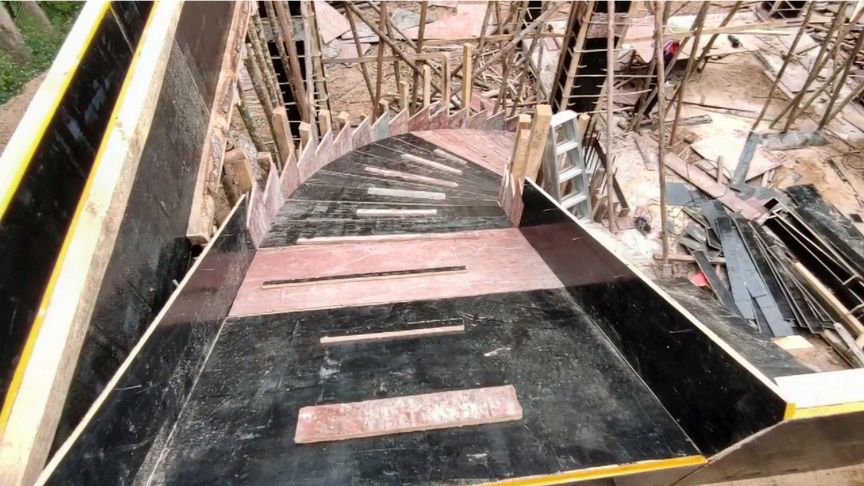 农民工的一天1栋第3天完成木模