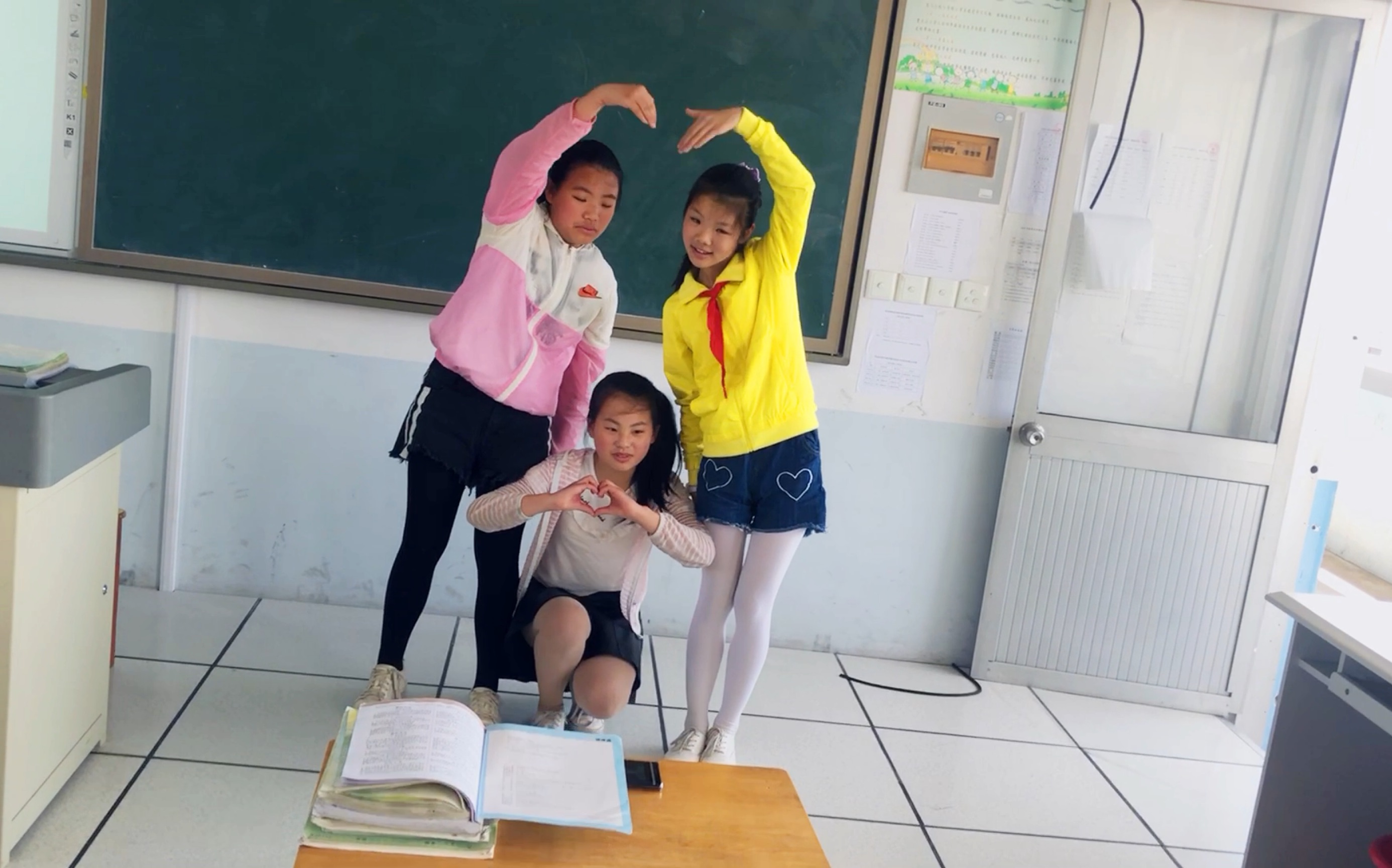 小学生的课间日常 【舞蹈Tfboys 宠爱】