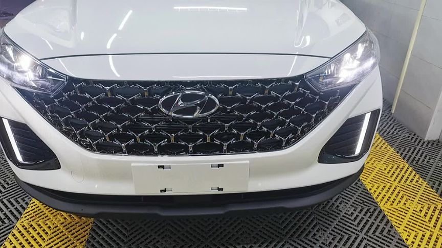 现代ix35安装趴趴狗流媒体行车记录仪