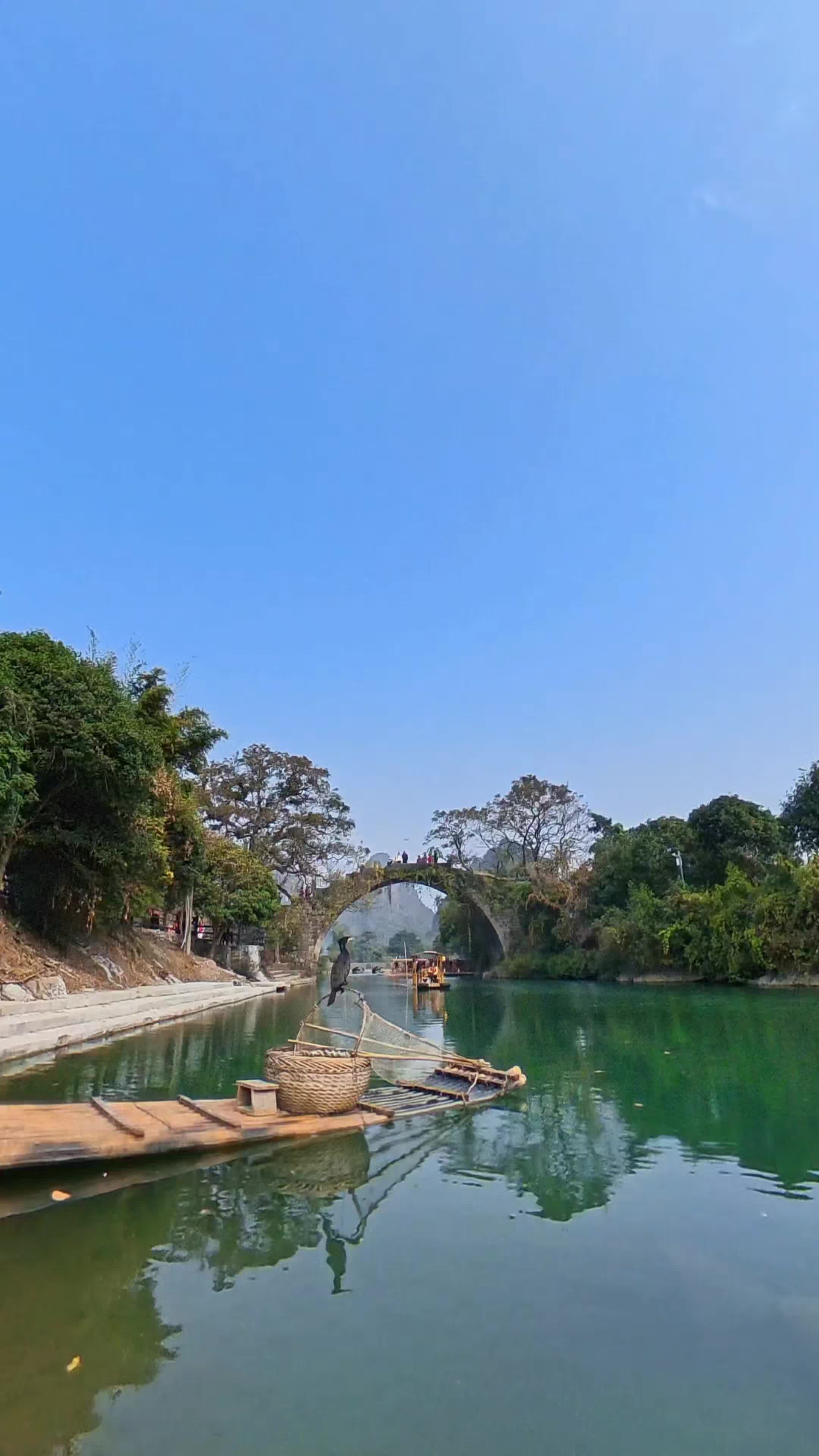 富里桥,位于广西壮族自治区桂林市阳朔县白沙镇观桥村。富里桥筑于...