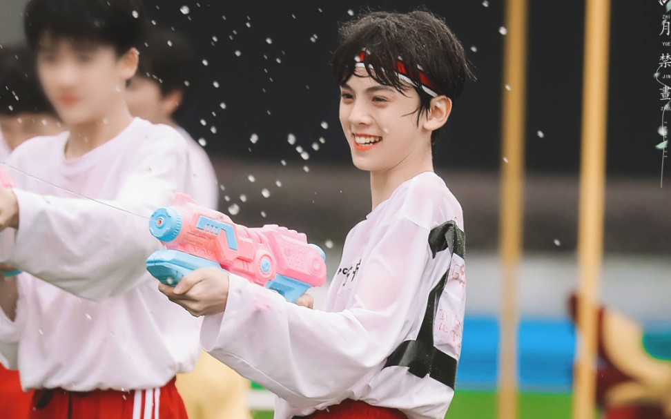 【TF家族/左航】2020夏季运动会 三代第一混血感美颜rap担左航