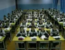 [配课件教案]2.部编版语文八下《8时间的脚印》新疆省一等奖