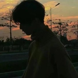 爱玩游戏的旧港 