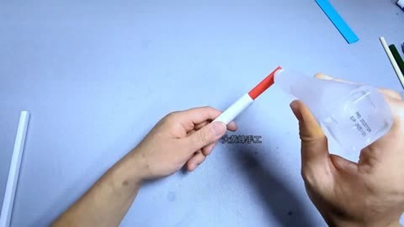 简单好玩的吸管纸枪,可吹气球可射击