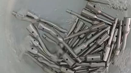 不锈钢清洗钝化案例,钝化剂处理后可耐500小时盐雾测试