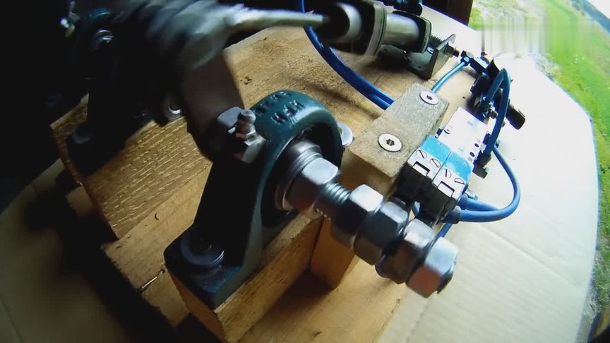 更高级的气压传动装置,工作更安全