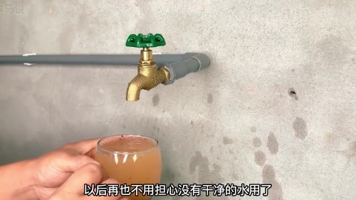 用两个简单的矿泉水桶构建创新过滤器,告别浑浊水的烦恼与你的生活!