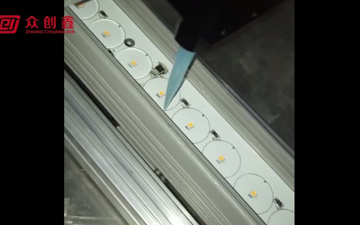 LED硬灯条点胶机自动点胶视频演示