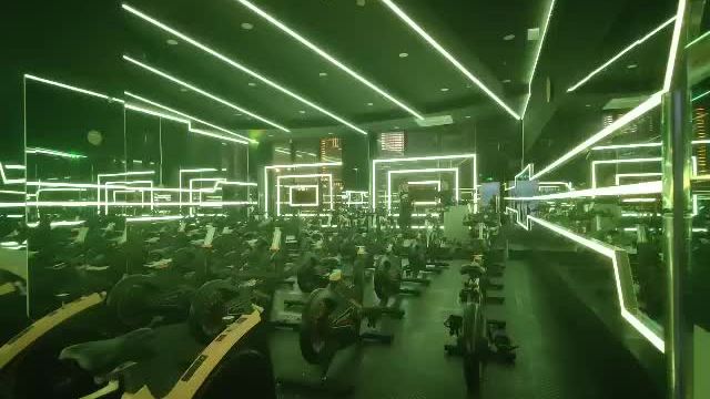 全新动感单车房,坐标,易动健身美亚店!