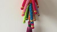 漂亮的小鞭炮挂件编织教程 放在车里做车挂是不是很美呢
