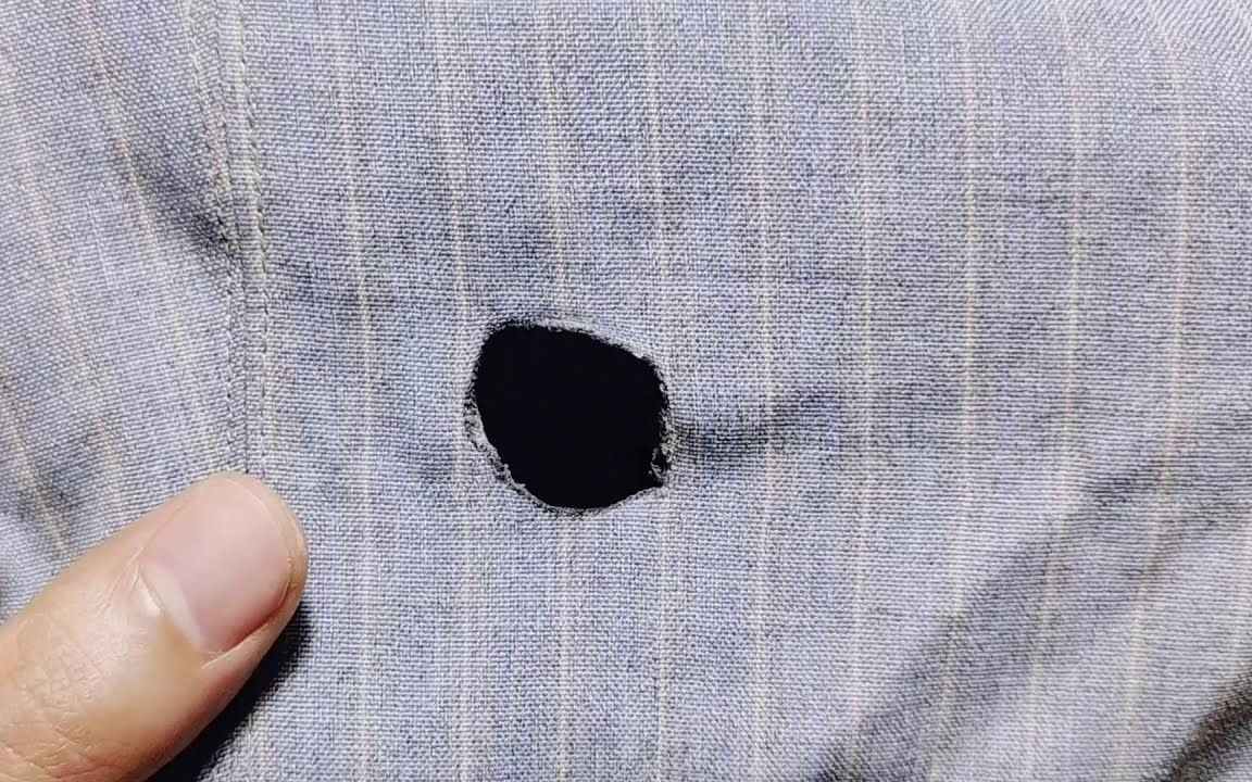 衣服有破洞不要扔,分享一个破洞无痕缝法,缝好和新的一样